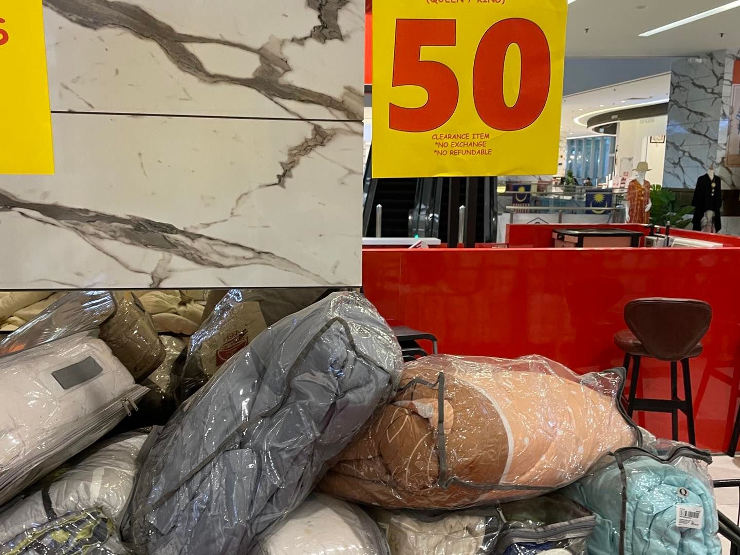 Now till 25 Sep 2022: Jean Perry Warehouse Sale at KL Gateway Mall ...