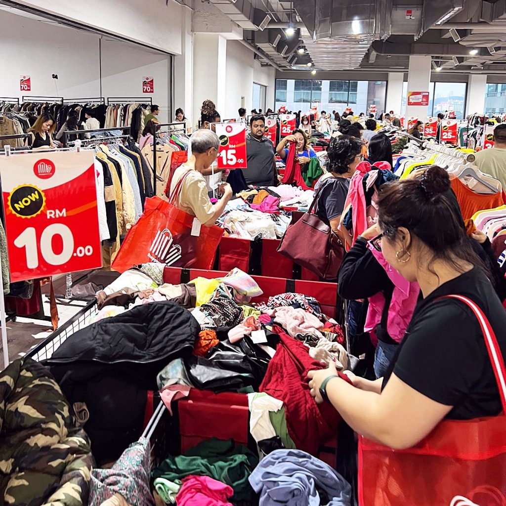 Up to 90% OFF Branded Fashion Warehouse Sale at KSL Klang: Zara, Levi's ...