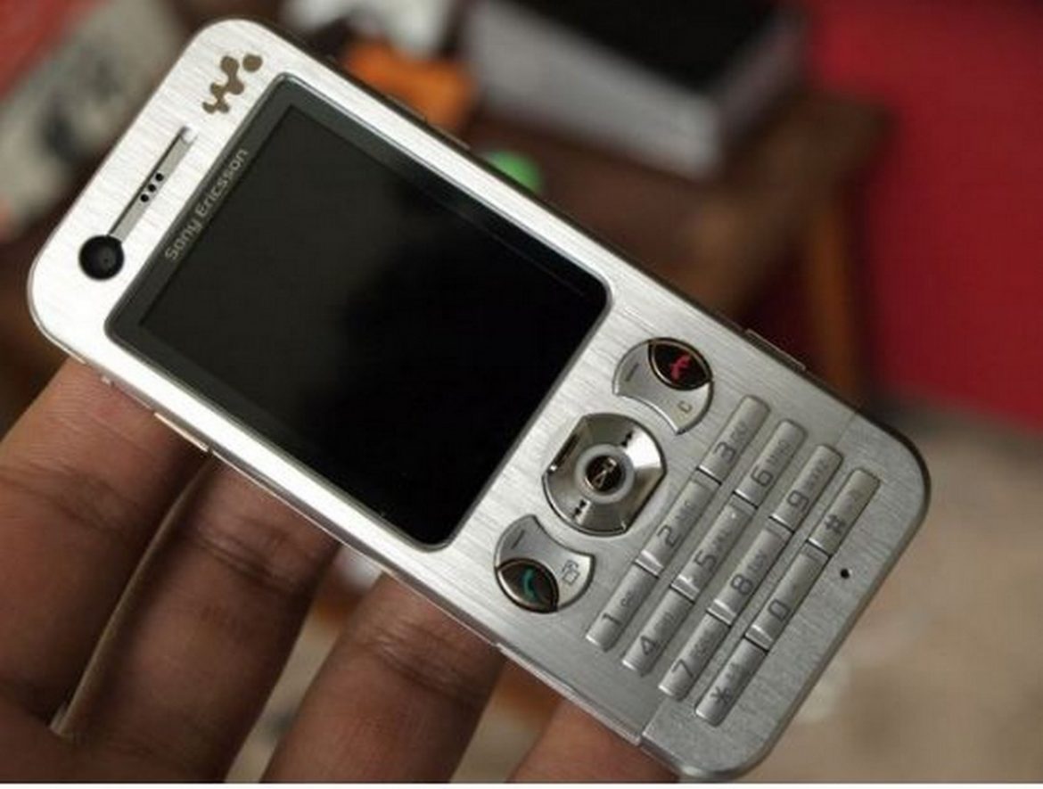 The 90s and 2000s So-Called Portable Music Device Which Brings Back ...