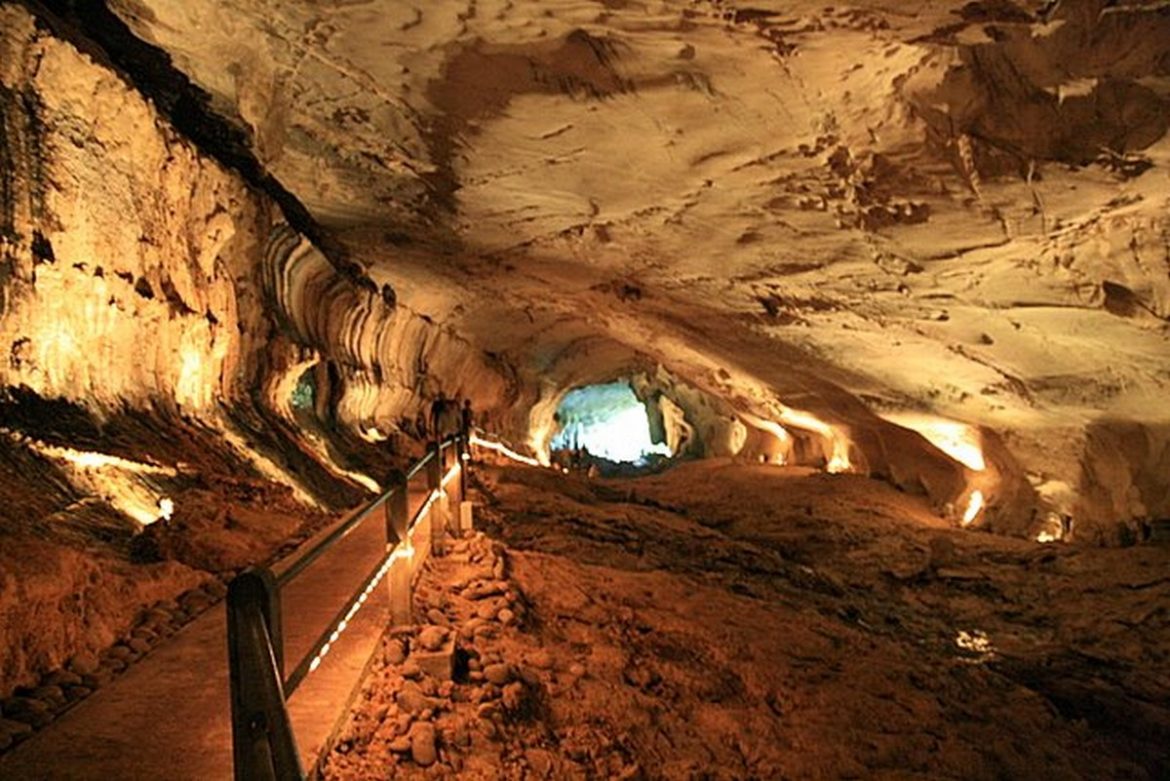11 Amazing Caves Spot In Malaysia Which You Need To Check Out ...