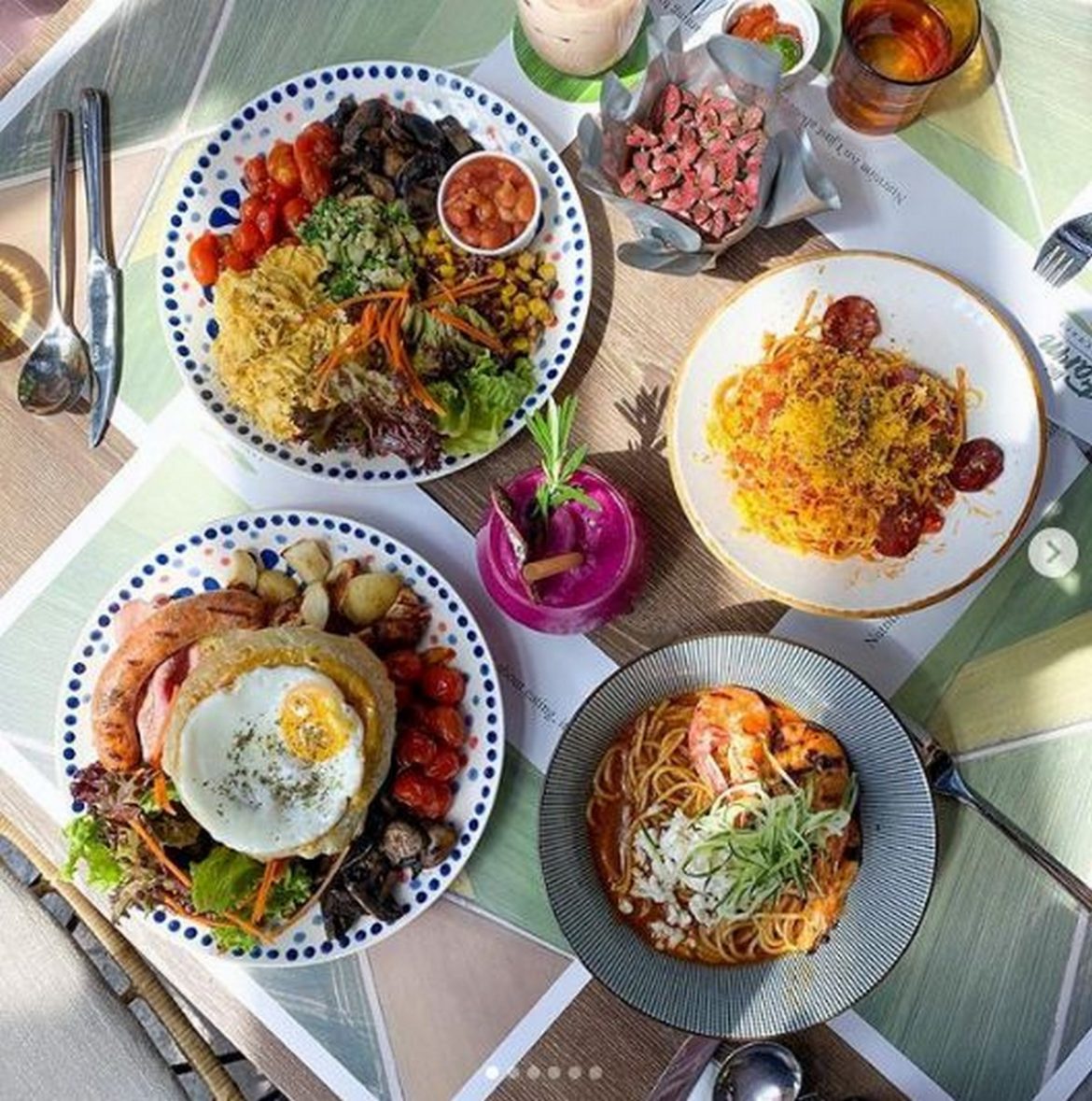 10 Foreign Style Cafe You Can Enjoy In this Weekend - EverydayOnSales ...