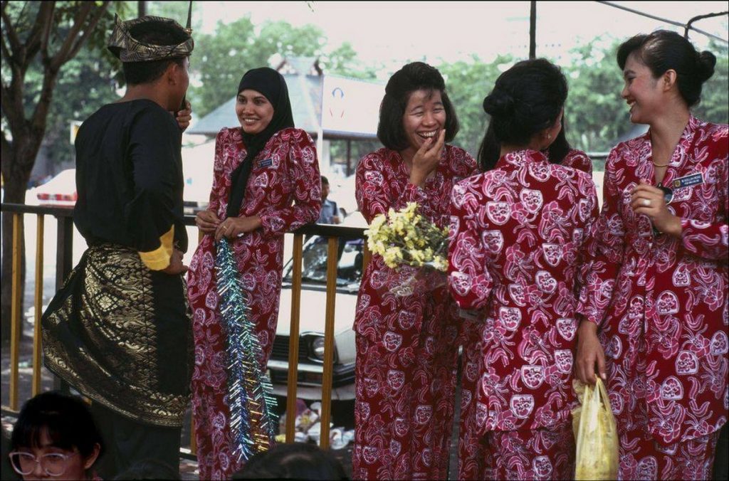 These Vintage Photo of Malaysian in KL back in the 90s will Transport ...