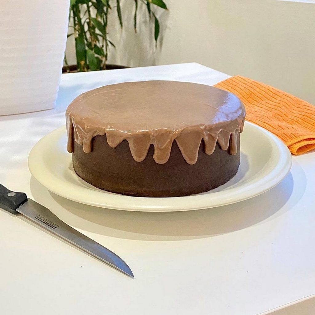 Netizen Managed To Bake the Famous Mr.Bean Classic Chocolate Cake With ...